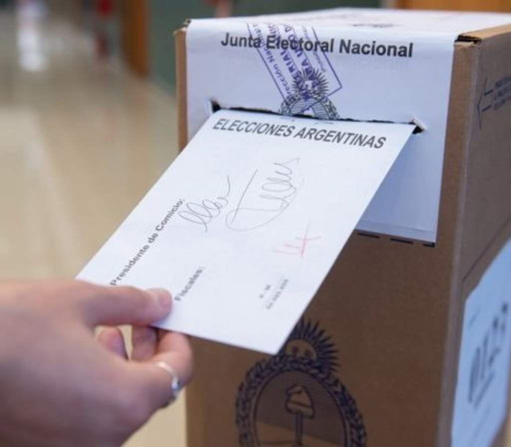 Cómo ejercer tu derecho al voto y las fechas importantes a tener en ...